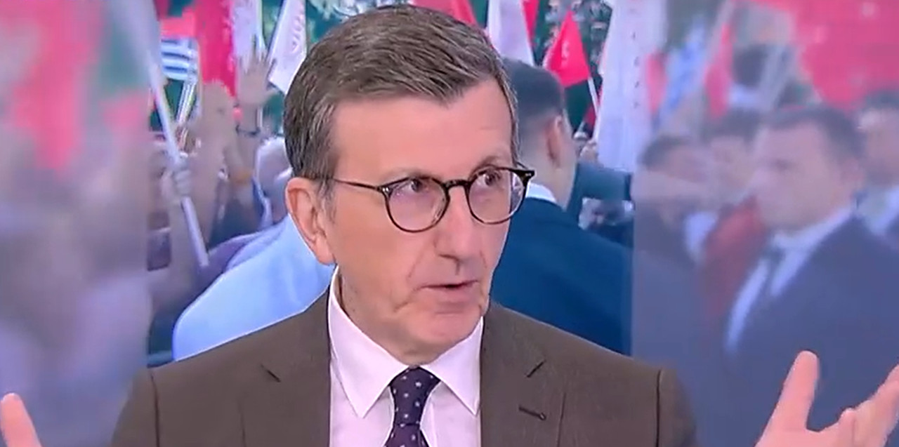Α. Πορτοσάλτε: Να ανάψει κερί ο Στ. Κασσελάκης και να πει «ευτυχώς δεν ...
